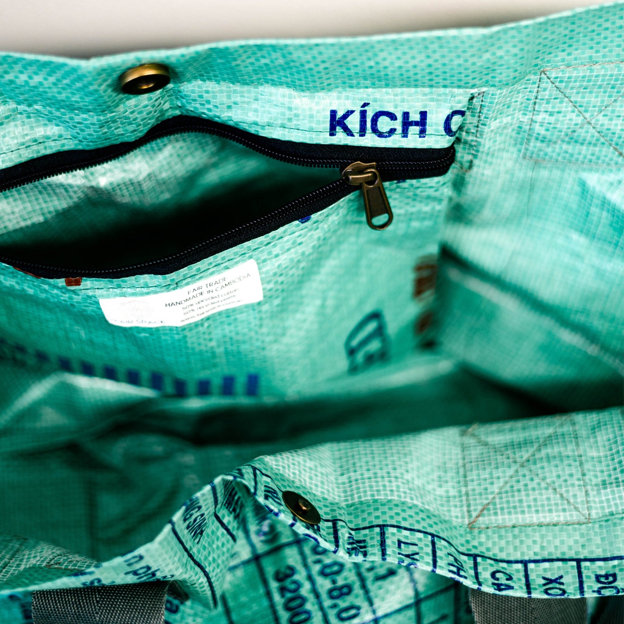 Extra Large Recycled Beach Bag - Green – Fair Space